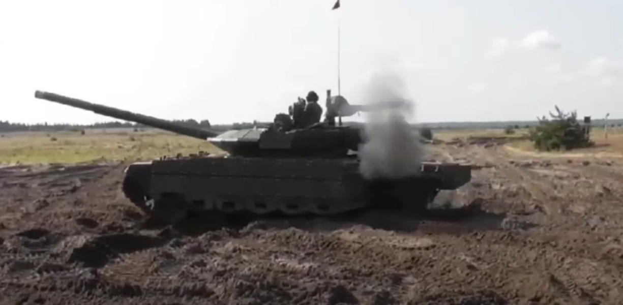 Belarus ra mắt xe tăng T-72BM2 'vượt trội' T-72B3 tại triển lãm MILEX ...