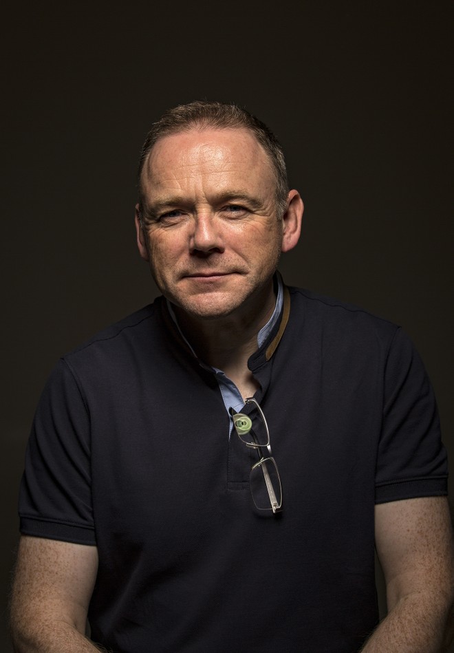 Triển lãm nhiếp ảnh "Trọng lượng vạn vật" về trải nghiệm di cư của một ...